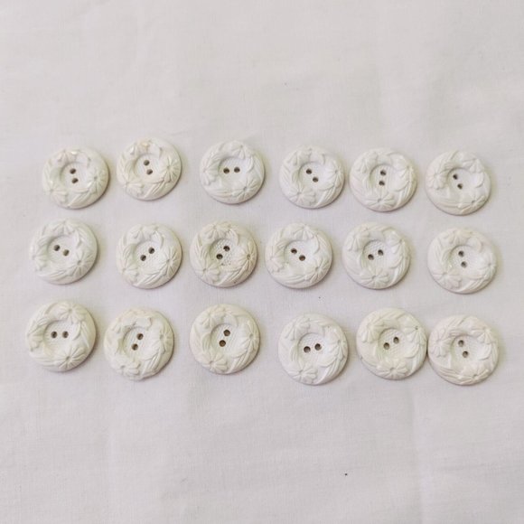 Vintage | Office | Vintage White Carved Plastic Flower Buttons Large ...